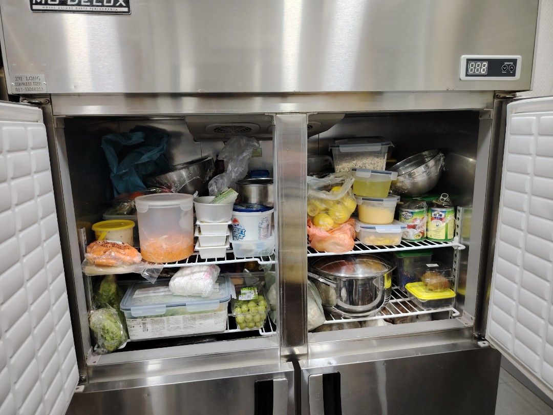 MODELUX Upright Chiller MDS-1040R1, TV & Home Appliances, Kitchen ...