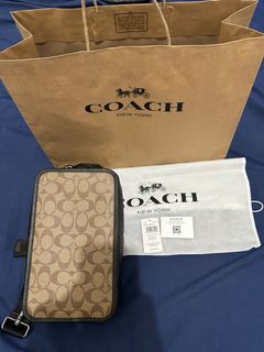 coach original small pouch prelove, Luxury, Bags & Wallets on Carousell