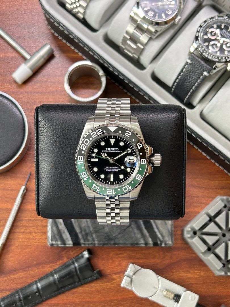 Seiko Gmt Master II 2 Sprite Watch, Luxury, Watches on Carousell