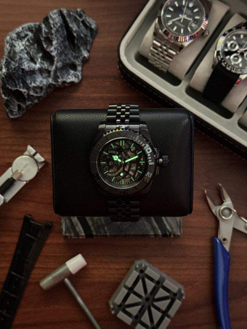 Seiko Stealth Skeleton Watch Seiko Mod, Luxury, Watches on Carousell