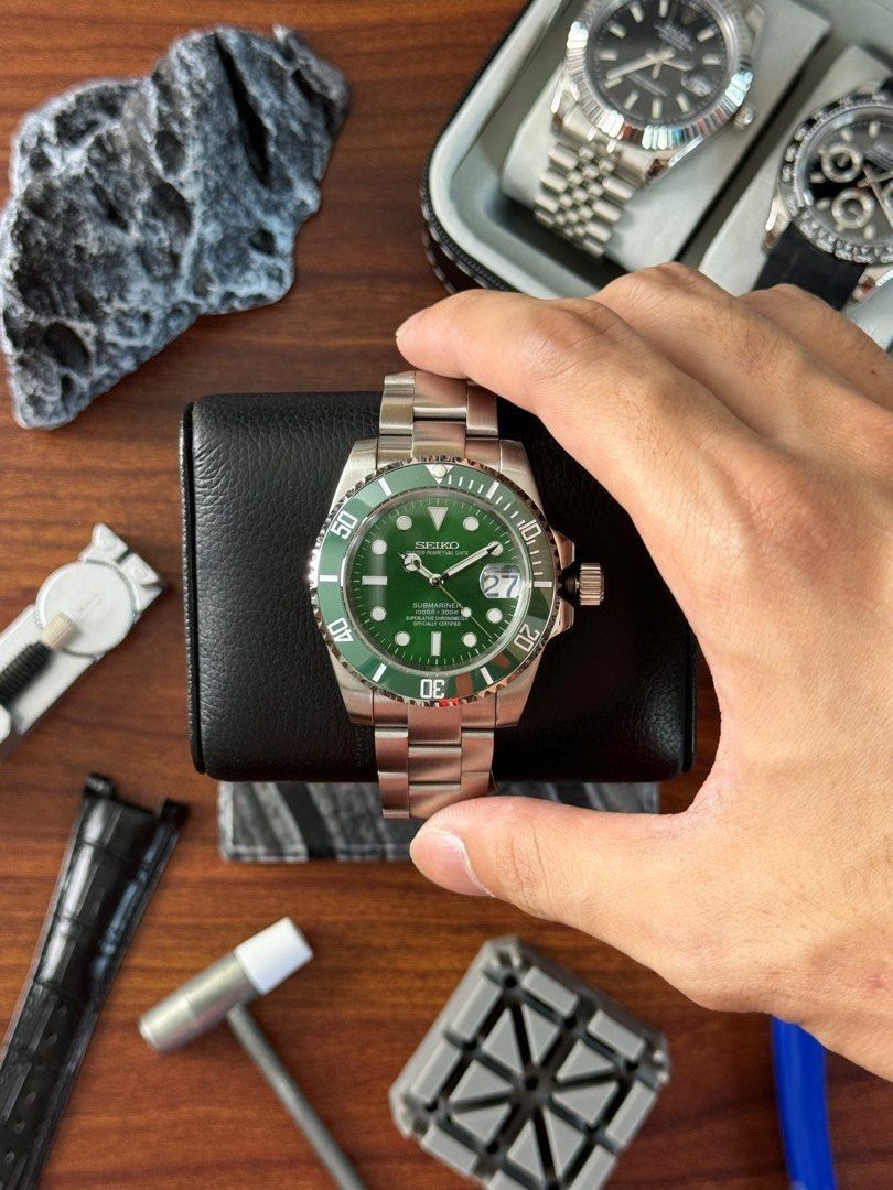 Seiko Submariner Hulk Mod Watch, Luxury, Watches on Carousell