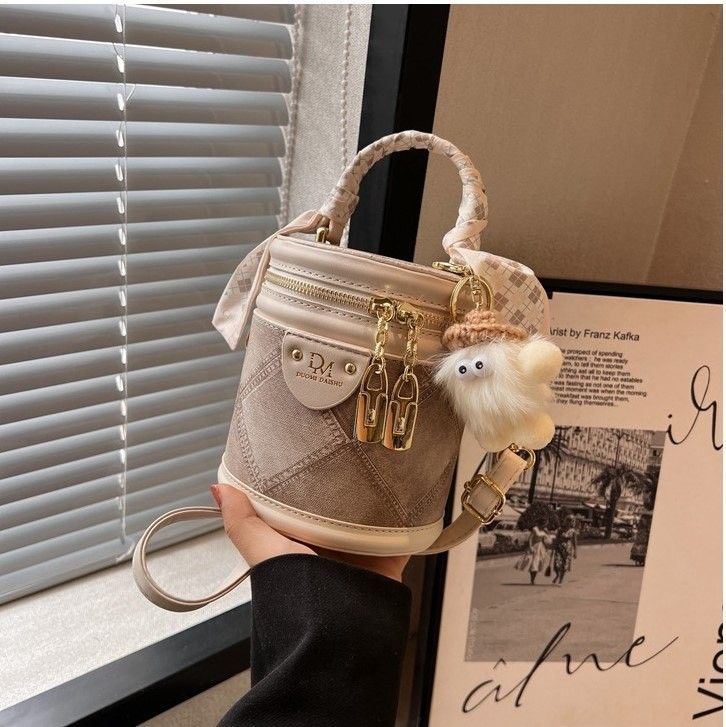 tas selempang wanita korea