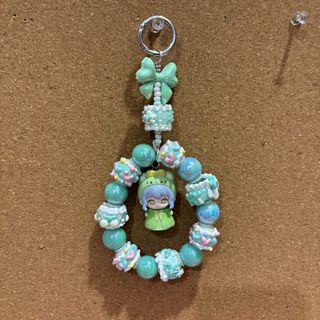 hello kitty sanrio beaded flower keychain, Hobbies & Toys, Stationery ...