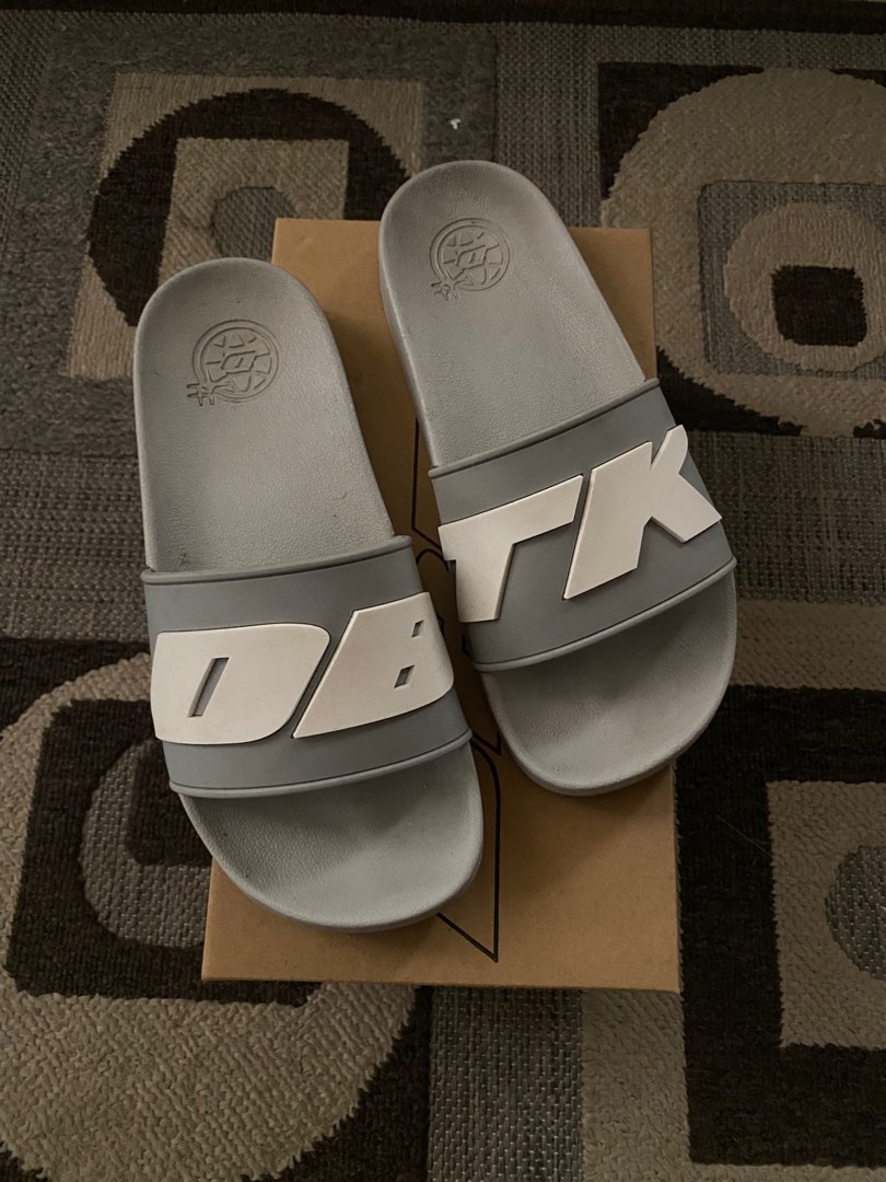 DBTK Slides, Women's Fashion, Footwear, Slippers and slides on Carousell