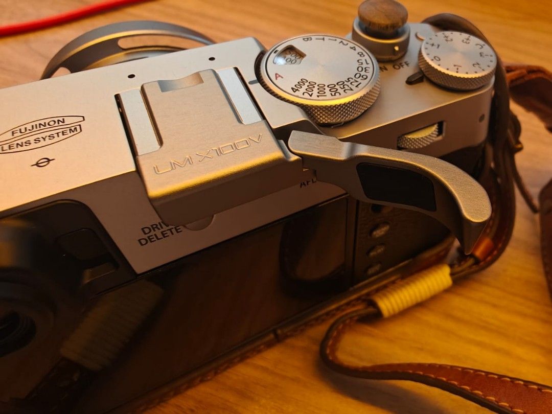 Fujifilm X100V Silver (Shutter count 200), Photography, Cameras on ...