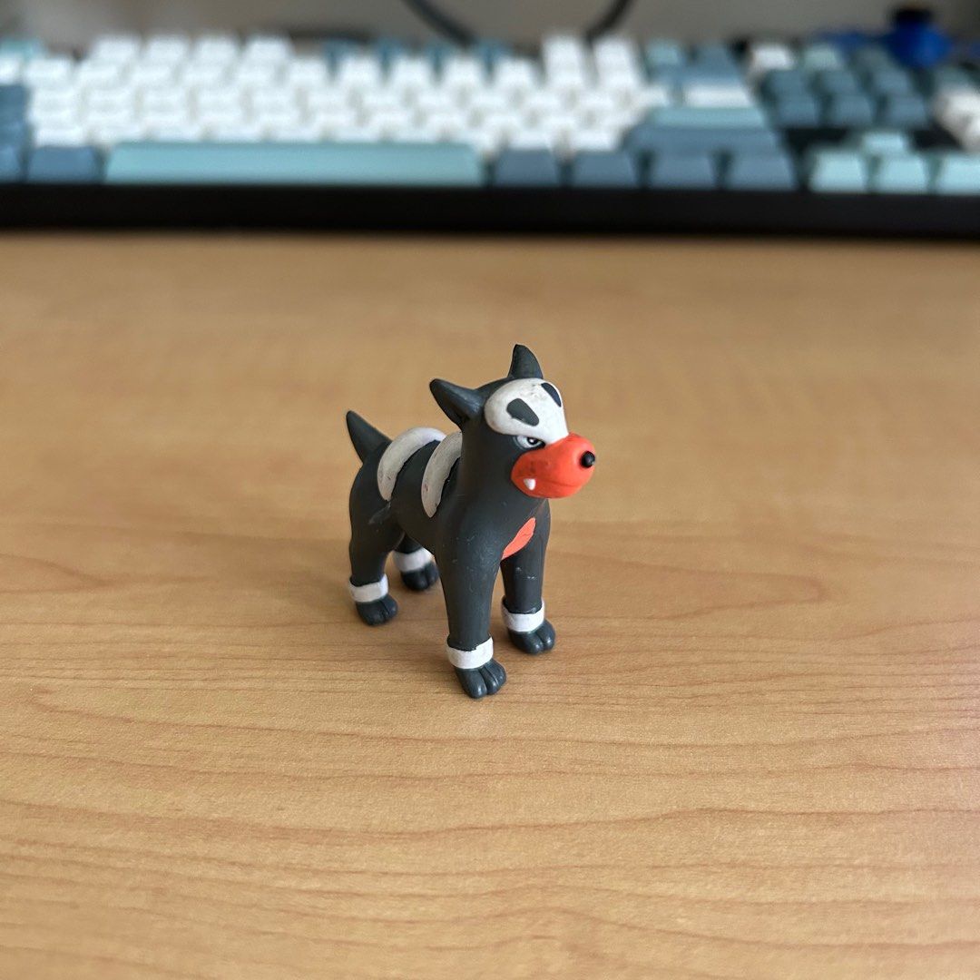 Houndour TOMY Pokemon Figure CGTSJ Nintendo 2000, Hobbies & Toys ...