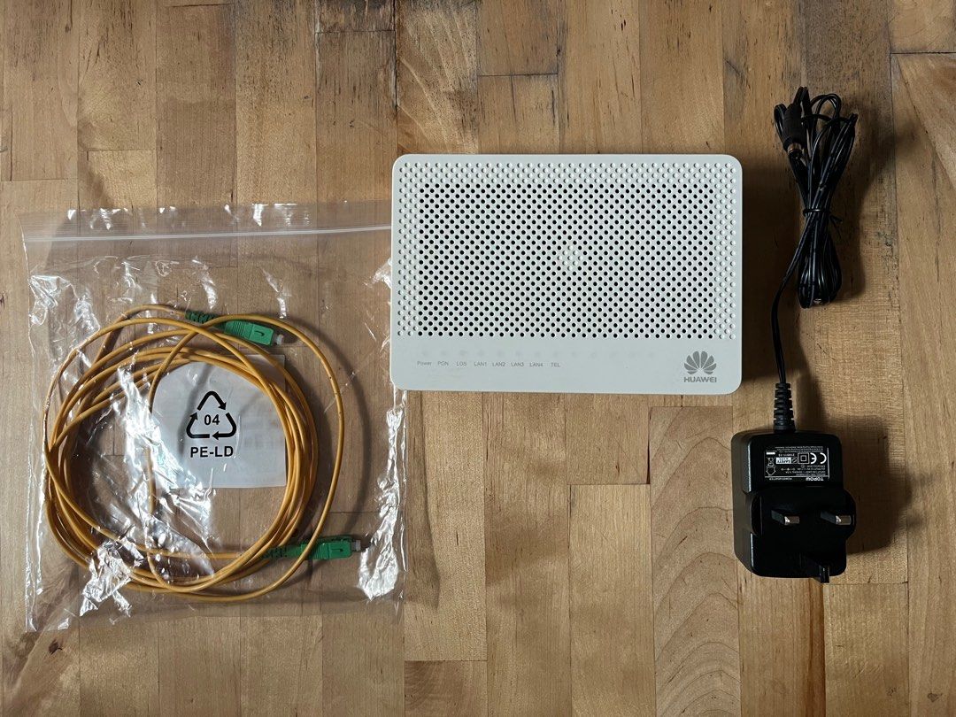 Huawei OptiXstar HG8140H5 GPON ONT, Computers & Tech, Parts ...