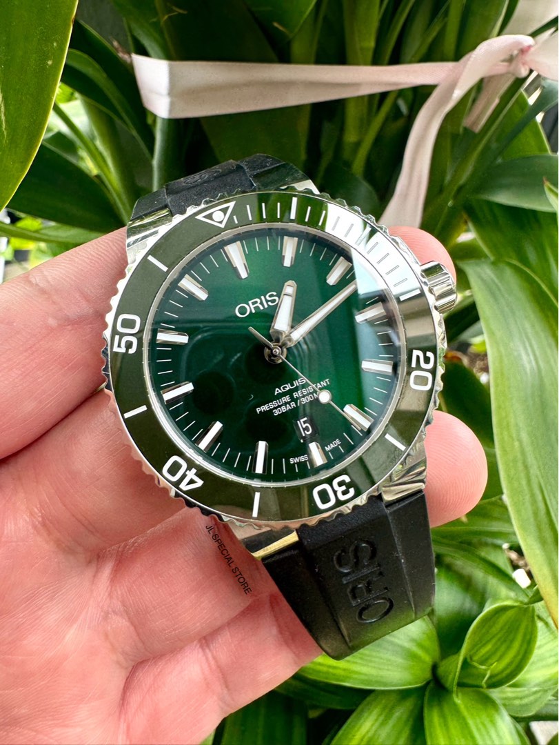 Oris Aquis Date Green, Luxury, Watches on Carousell