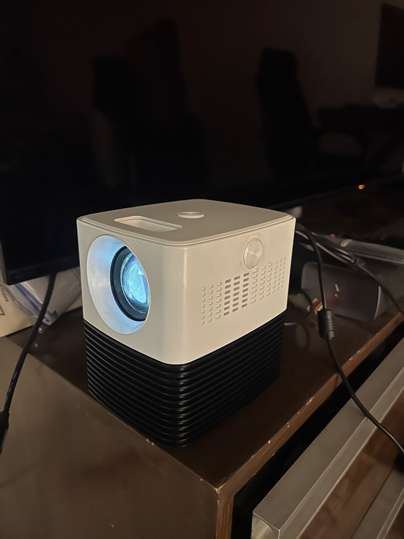 WEJOY L7 854x480P 100 ANSI Lumens Portable Home Theater LED HD Digital ...