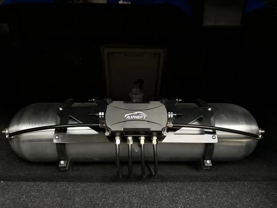 BMW/BMWZ4/各種車車型改裝，Airbft 氣動避震/減震器 airsuspension 雙泵5加侖氣罐+高度传感器, 汽車配件, 改裝、內外零件 - Carousell