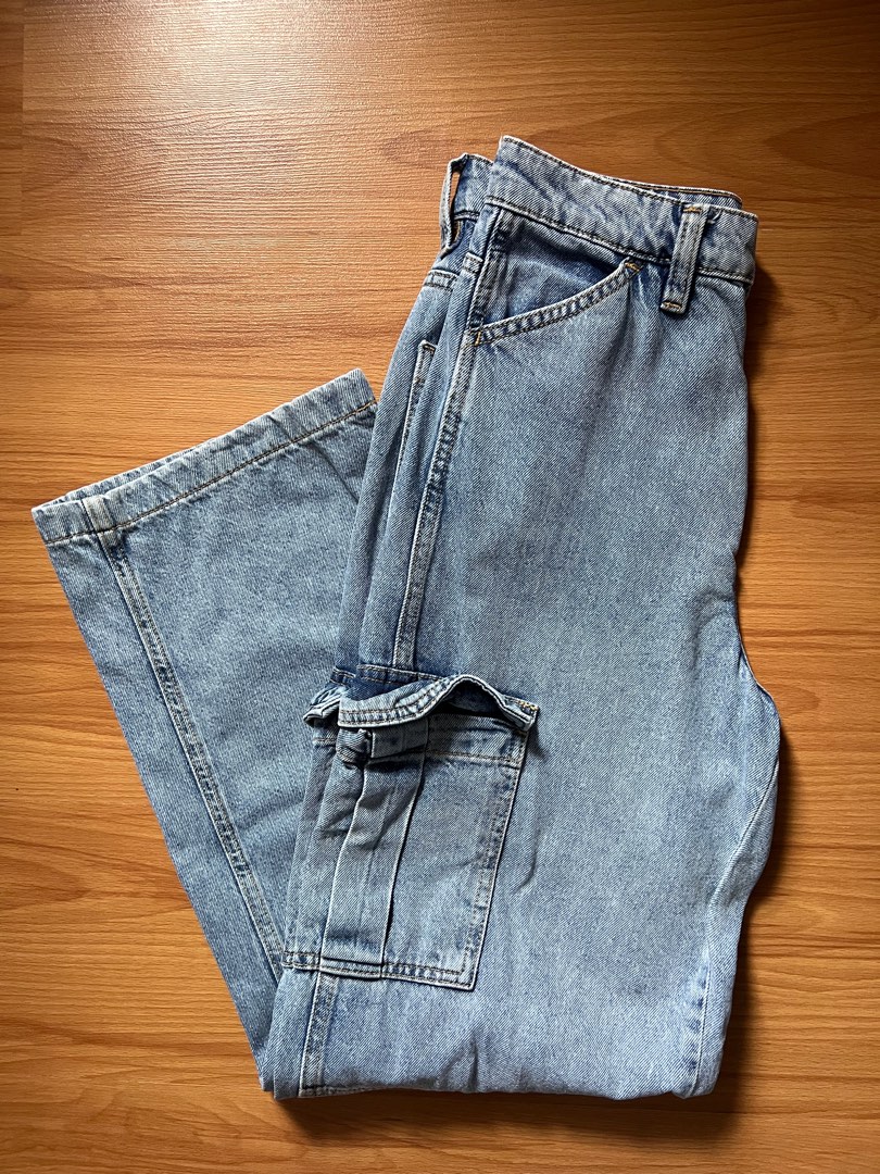 H&M cargo pants, Women's Fashion, Bottoms, Jeans on Carousell