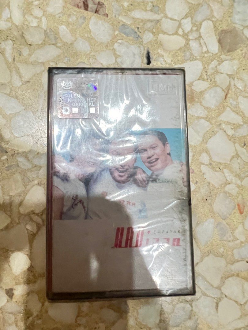 Cassettes KRU, Hobbies & Toys, Music & Media, CDs & DVDs on Carousell