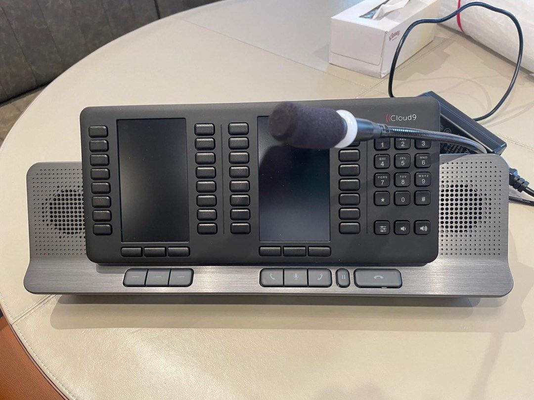 Cloud9 trader system, Audio, Microphones on Carousell