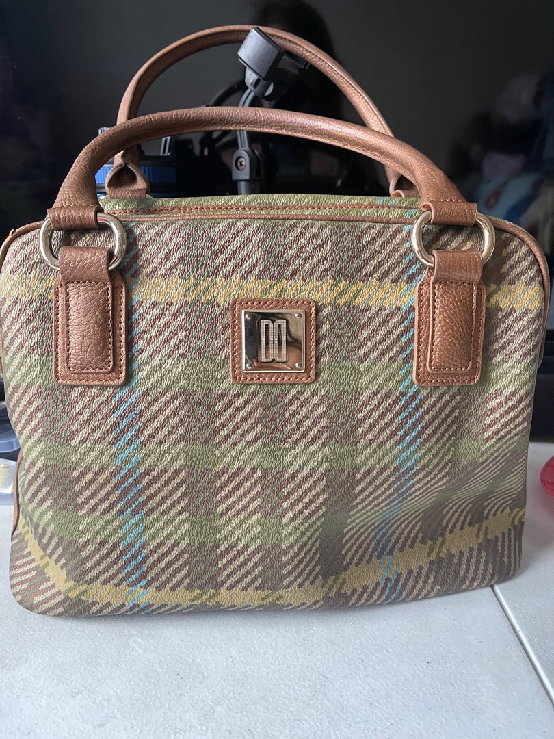 Daks hand /shoulder bag, Women's Fashion, Bags & Wallets, Shoulder Bags ...