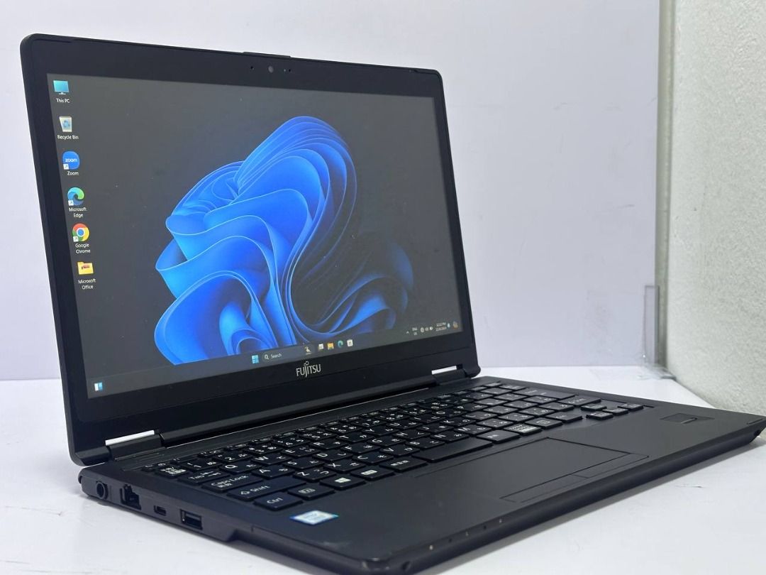Fujitsu 360 Flip + Touch Screen Inte i7 Laptop - Fast Boot Up - Win 11 ...