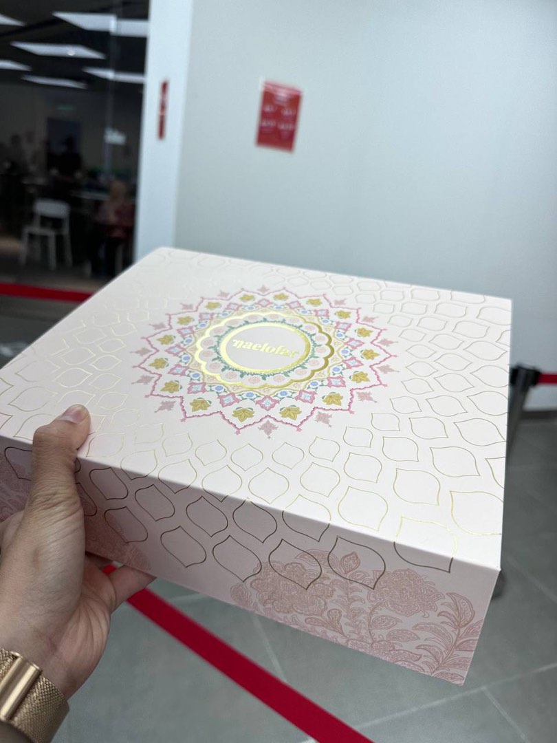 Gift Box telekung atau sejadah Naelofar, Everything Else, Others on ...