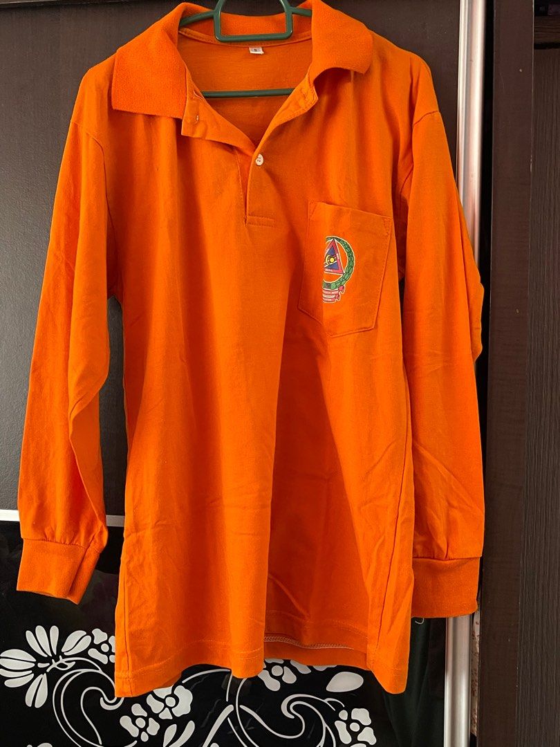 Kaspa (baju uniform) size S rm50, Women's Fashion, Activewear on Carousell