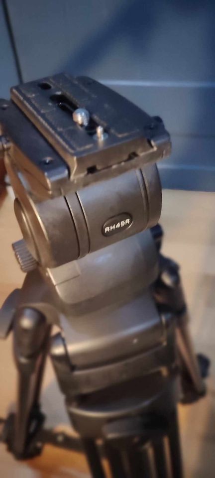 Libec RS-450DM Tripod System with Mid-level Spreader Payload 4.5-10.5KG (24 pounds), Photography ...