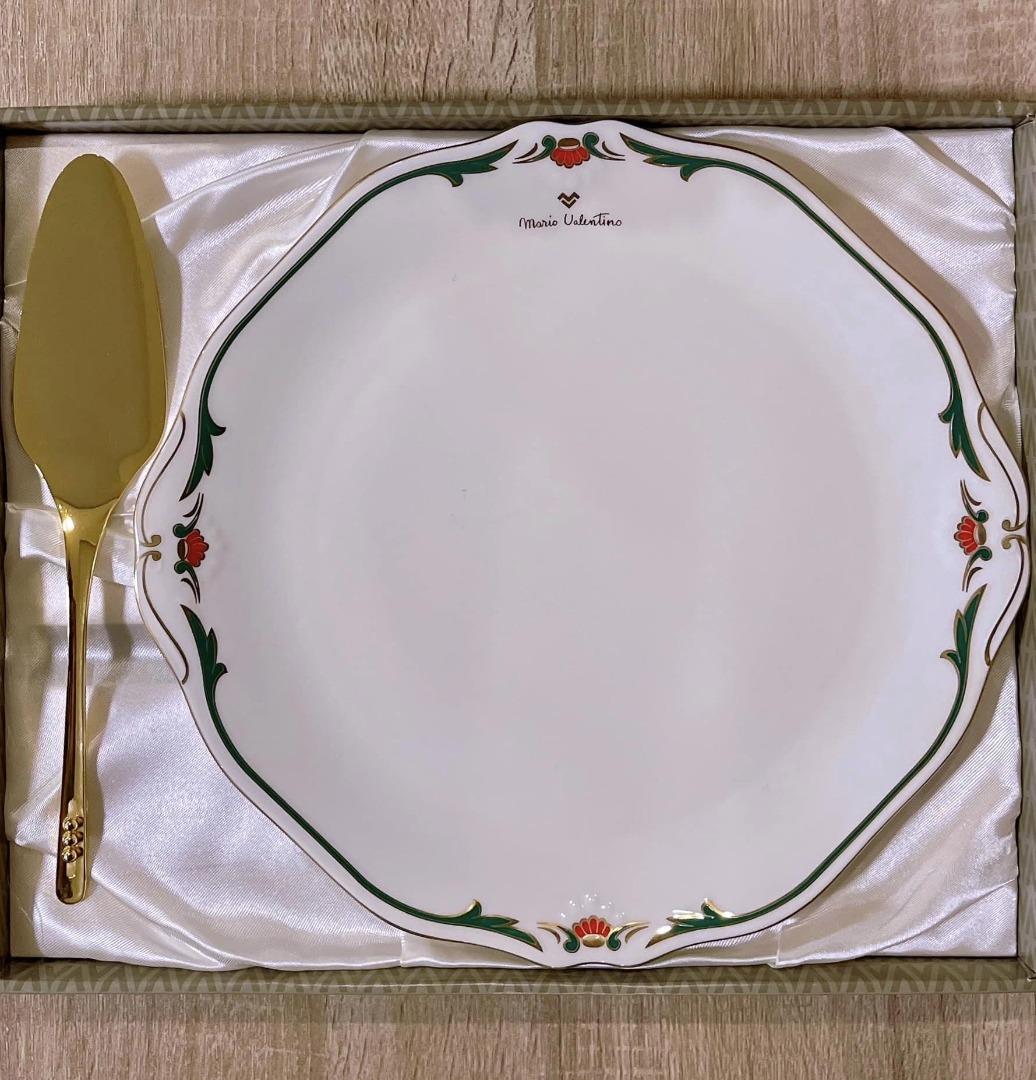 MARIO VALENTINO x MOMOYAMA Cake Plate & Gold Tone Server Spatula Set ...