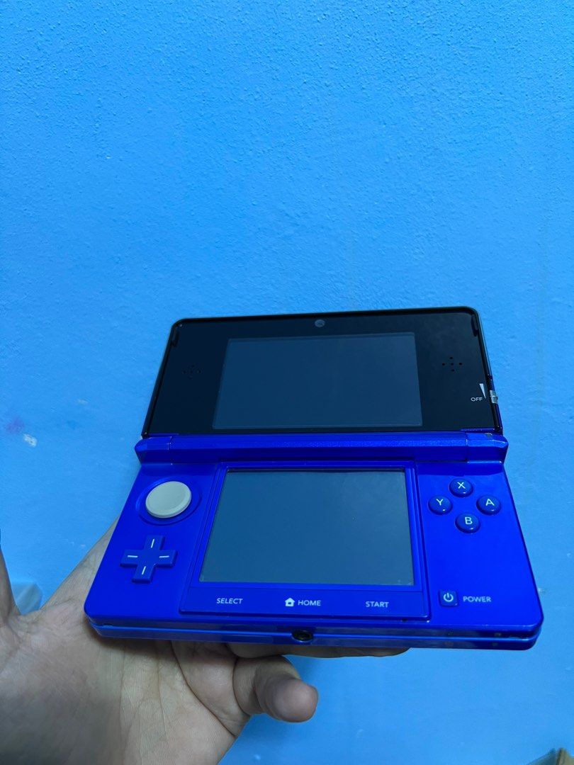 Nintendo Old Regular 3DS Blue Fire Emblem Awakening Limited Edition ...