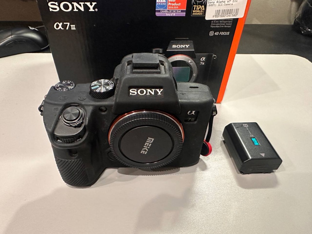 Sony A7III BODY (ILCE7M3), Photography, Cameras on Carousell