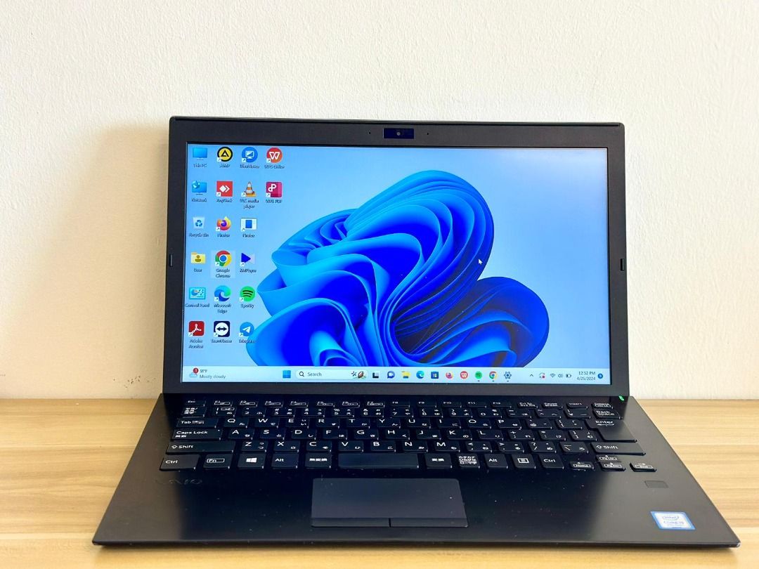 Sony Vaio 14 Inch i7 SSD Laptop - 256GB SSD Drive + 8GB RAM - Fast Boot ...