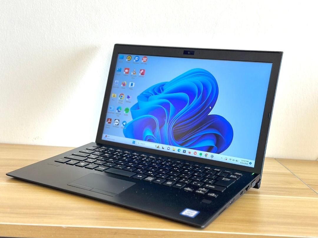 Sony Vaio 14 Inch i7 SSD Laptop - 256GB SSD Drive + 8GB RAM - Fast Boot ...