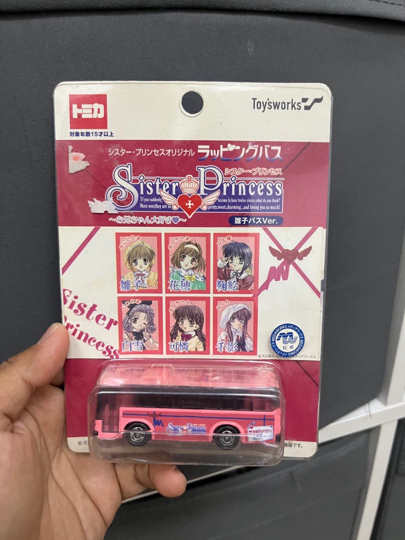 Tomica Sister Princess Bus, Hobbies & Toys, Toys & Games on Carousell