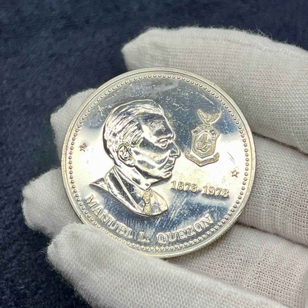 1978 Manuel L. Quezon 50 Piso Commemorative Coin (UNC) (.925), Hobbies ...
