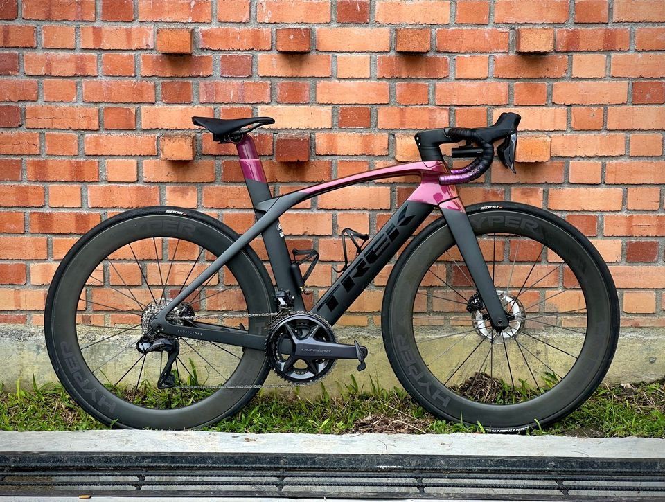 2019 Trek Madone SLR9 Disc Project One with 12s Ultegra Di2, Sports ...