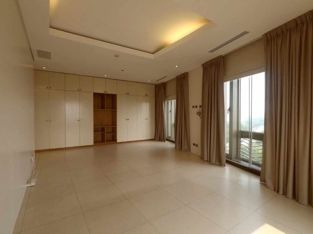 𝐅𝐎𝐑 𝐒𝐀𝐋𝐄: Essensa Lawton Tower - 3 Bedroom unit, 280 Sqm., 2 Parking ...