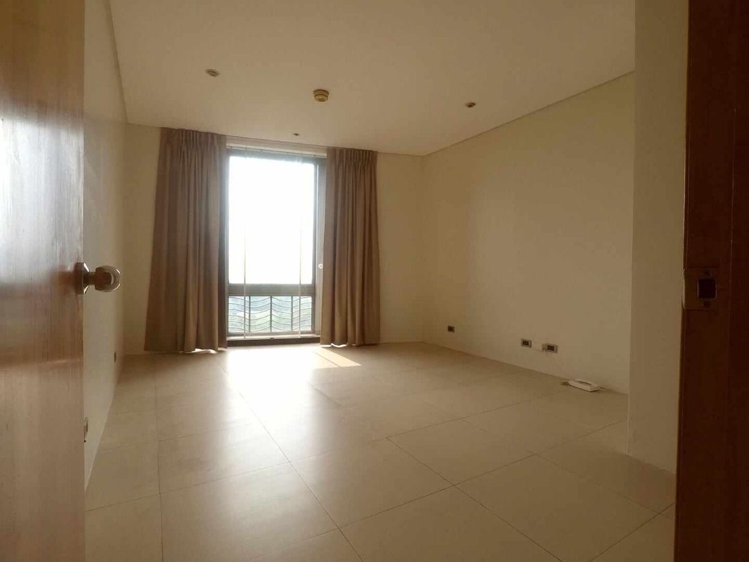 𝐅𝐎𝐑 𝐒𝐀𝐋𝐄: Essensa Lawton Tower - 3 Bedroom unit, 280 Sqm., 2 Parking ...