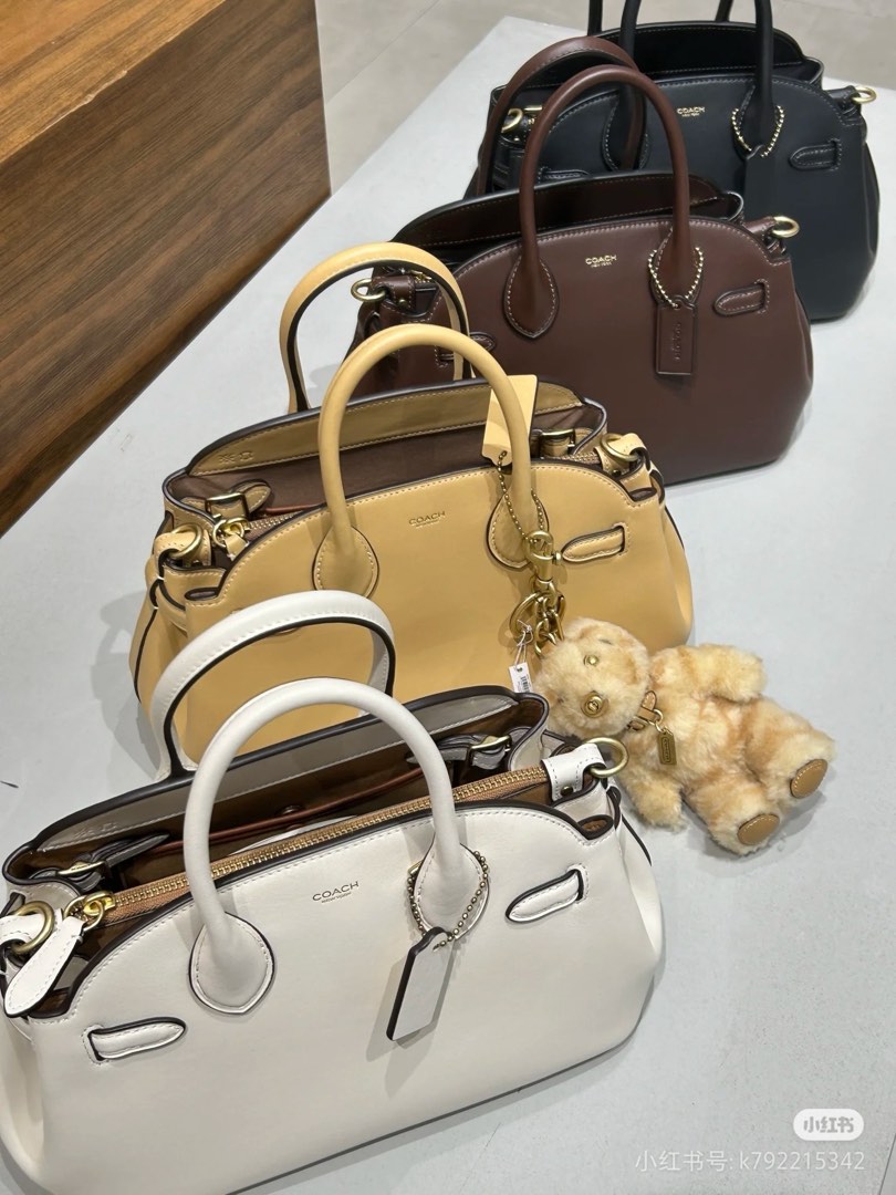 Coach empire carryall CU218 sling bag, Luxury, Bags & Wallets on Carousell