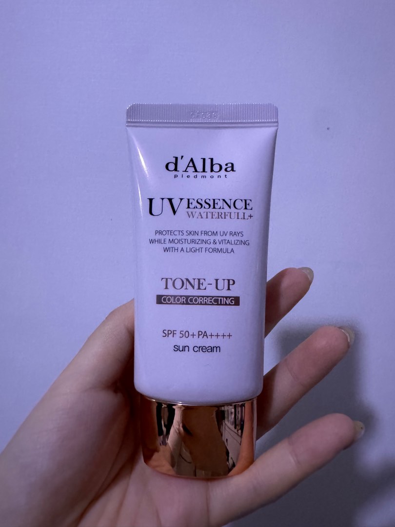 Dalba uv essence waterfull tone up sun cream, 美容＆個人護理, 健康及美容 - 皮膚護理, 化妝品 - Carousell