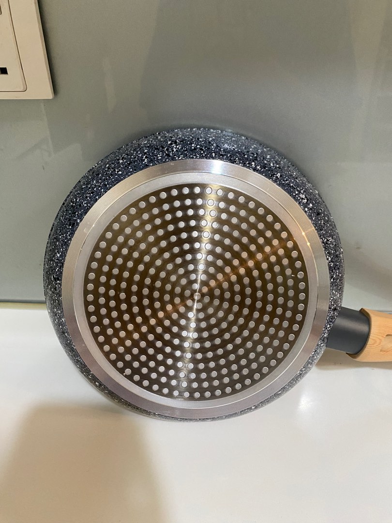 induction pans and tupperware, Furniture & Home Living, Kitchenware ...