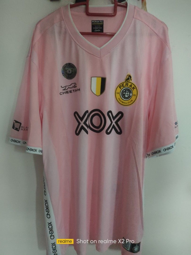 Jersi perak player issue, Men's Fashion, Activewear on Carousell