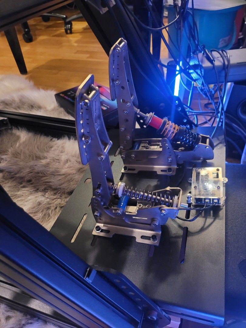 Leo sim he racing load cell, Video Gaming, Gaming Accessories ...