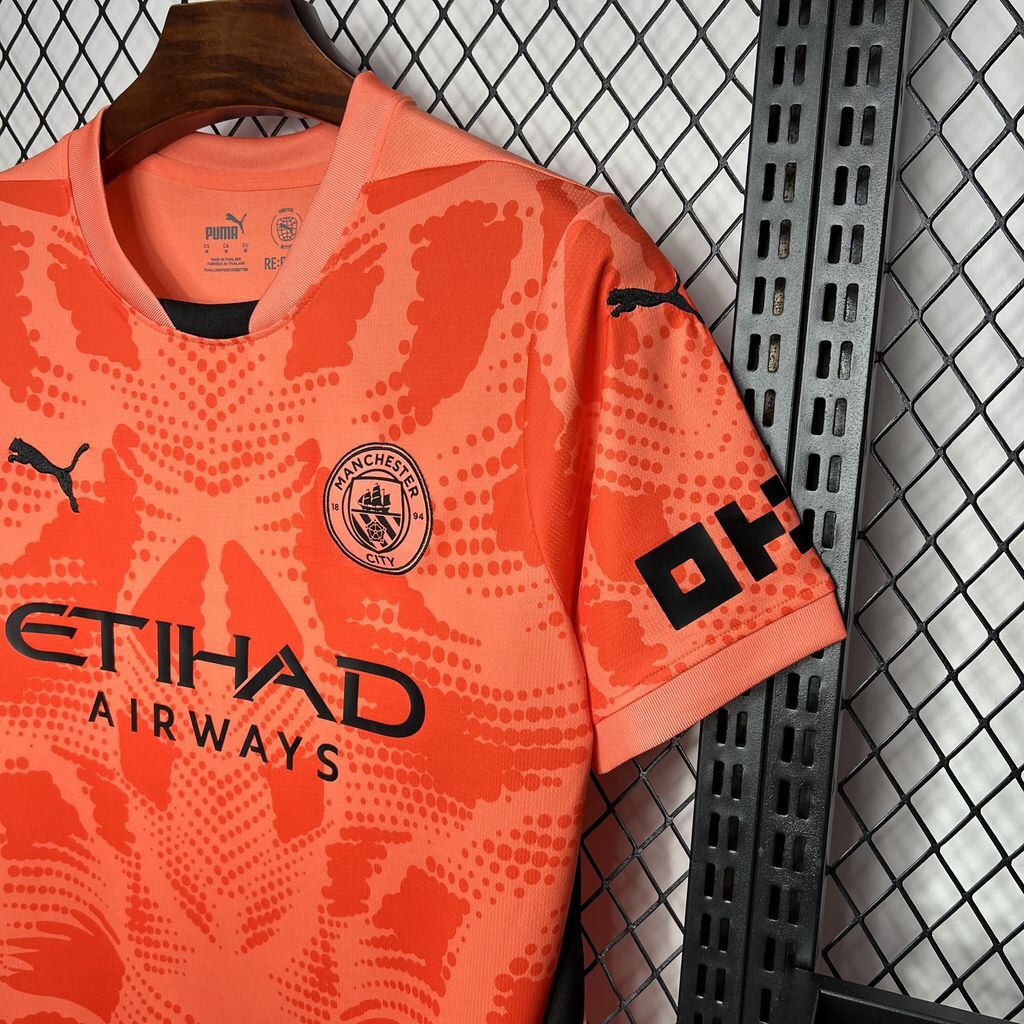 Manchester City Orange Kit 2024/25, Men's Fashion, Activewear on Carousell