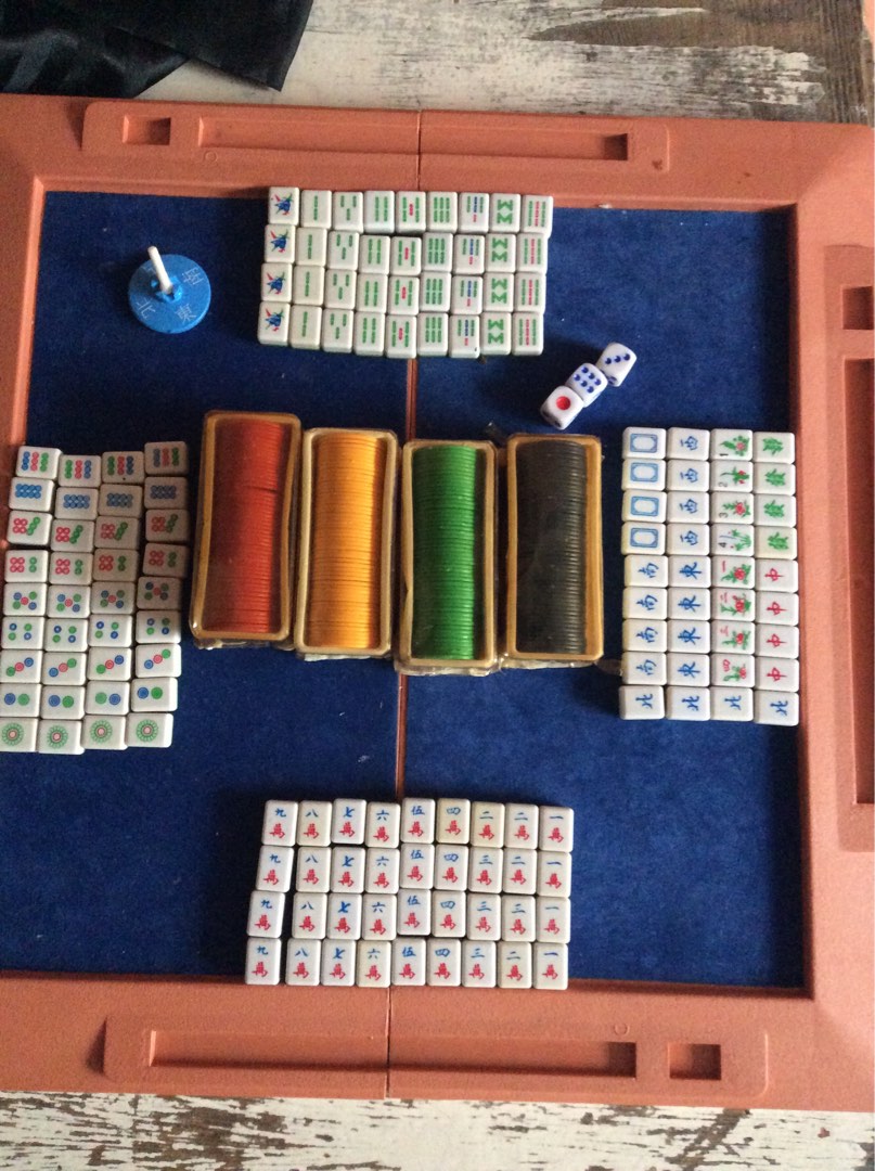 Mini Mah jong Set with Foldable Mah jong Table, Hobbies & Toys, Toys ...