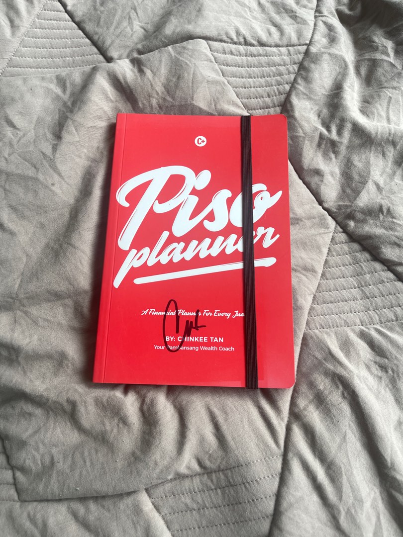 piso planner (2023 signed), Hobbies & Toys, Books & Magazines, Fiction ...