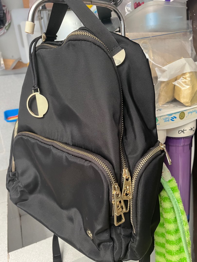 Samsonite backpack, Women's Fashion, Bags & Wallets, Backpacks on Carousell