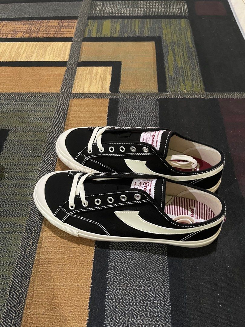 Sepatu Compass, Men's Fashion, Footwear, Sneakers on Carousell