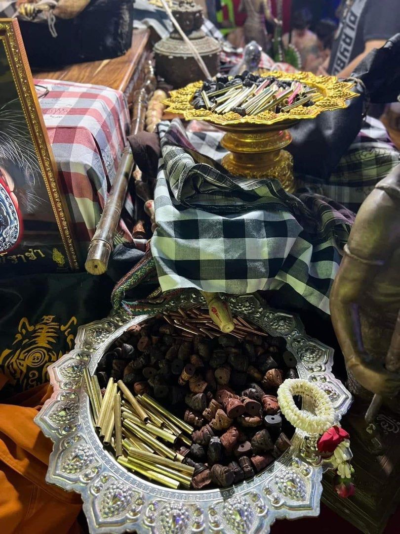 Takrut Raja Rhayak Phra Kru Palat Manas Chaiyathammo, Hobbies & Toys ...