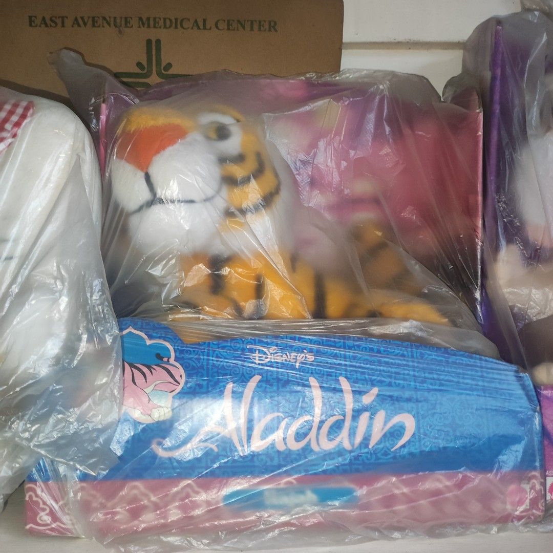 Vintage Aladdin's Raja doll Disney Mattel 1992, Hobbies & Toys ...