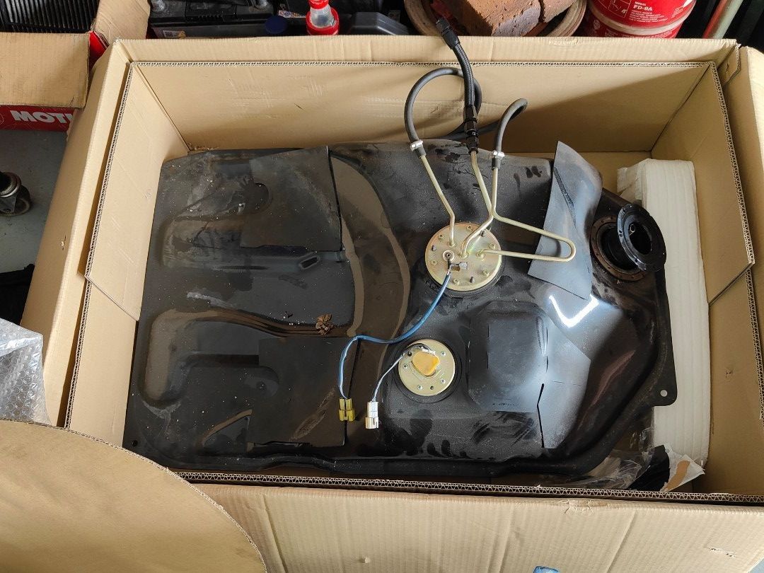AE86 Fuel Tank (Refurbished), Hobbies & Toys, Collectibles ...