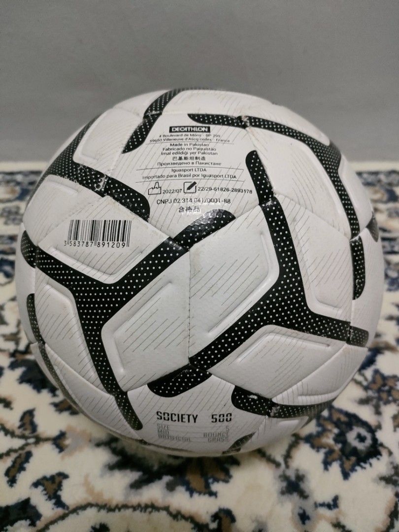 Decathlon Fifter Society 500 Football, Sports Equipment, Sports & Games ...