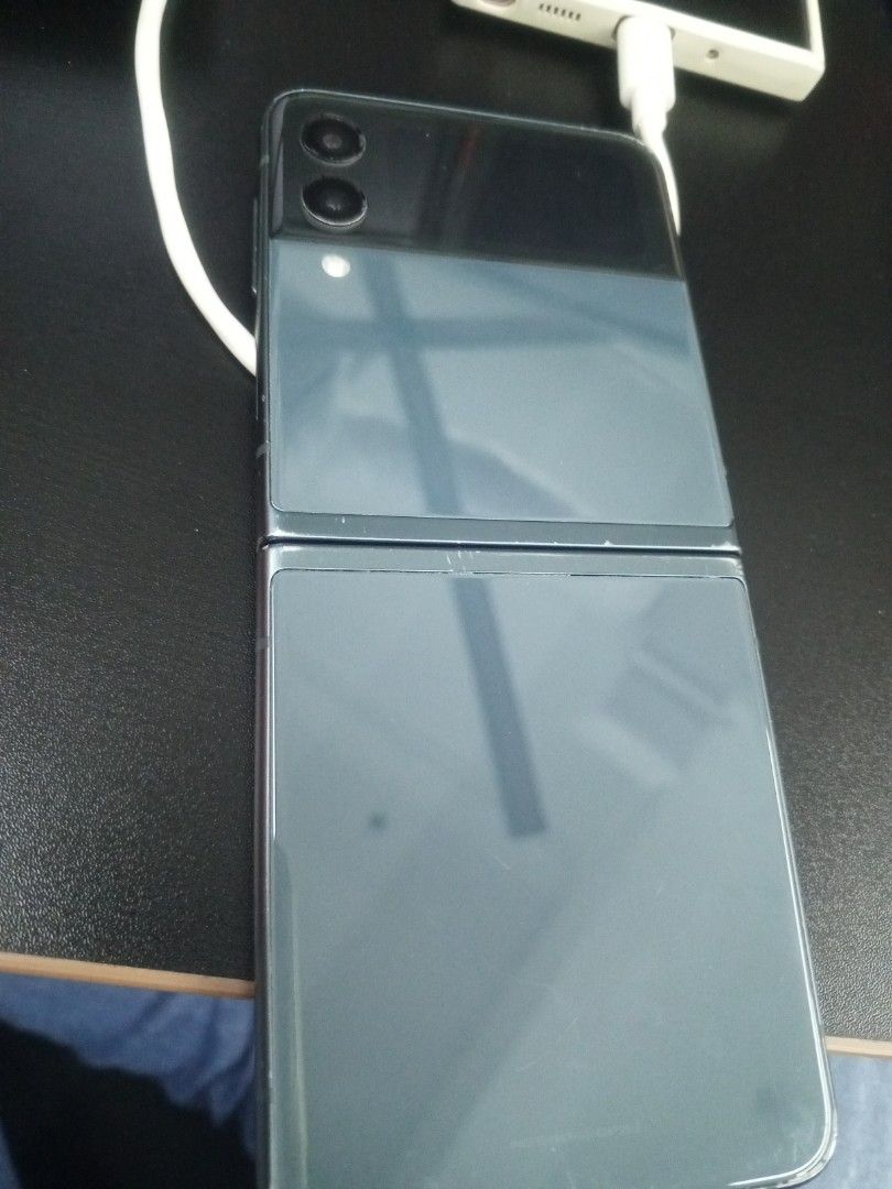 Galaxy Z Flip 3 256GB Green, Mobile Phones & Gadgets, Mobile Phones ...