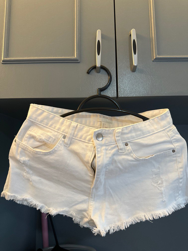 H&M white cut offs, Women's Fashion, Bottoms, Shorts on Carousell