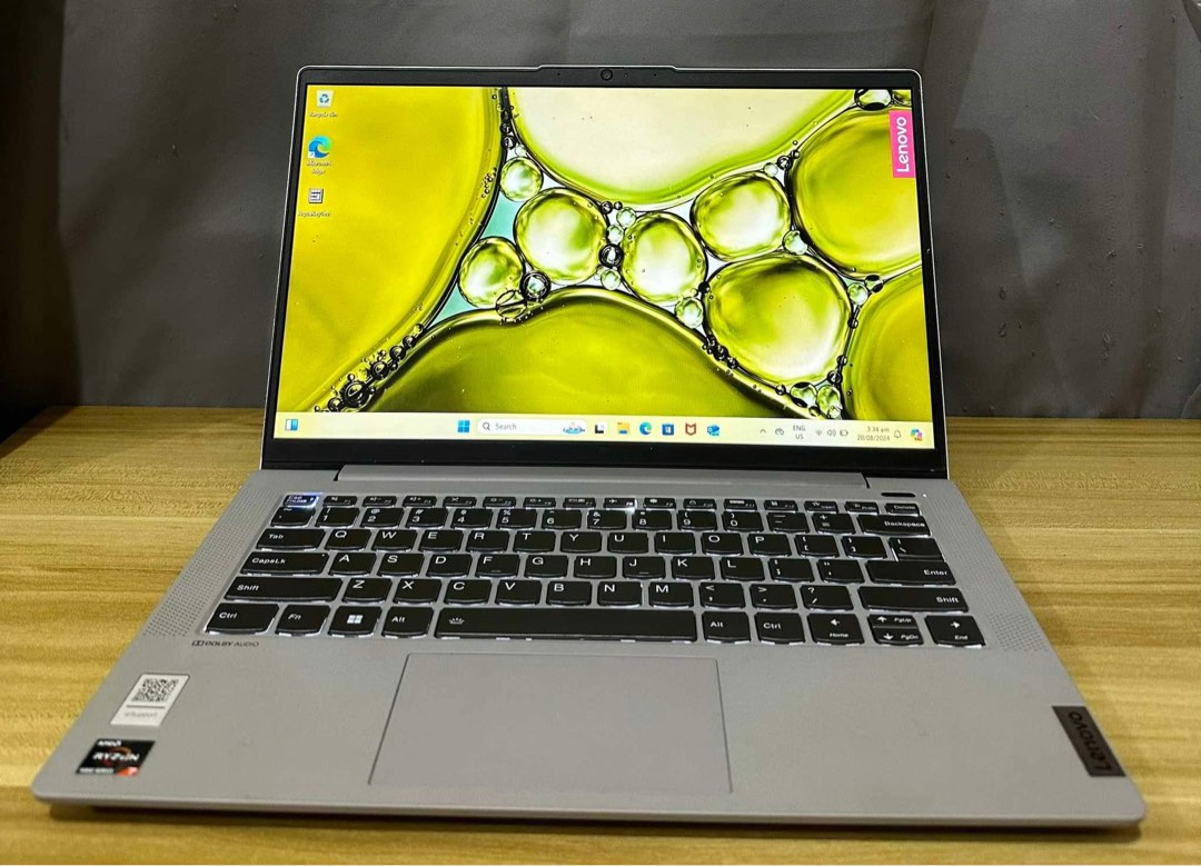 Lenovo 82LM Ryzen 7 5700U 16GB RAM 512GB SSD AMD Radeon Graphics 14 ...