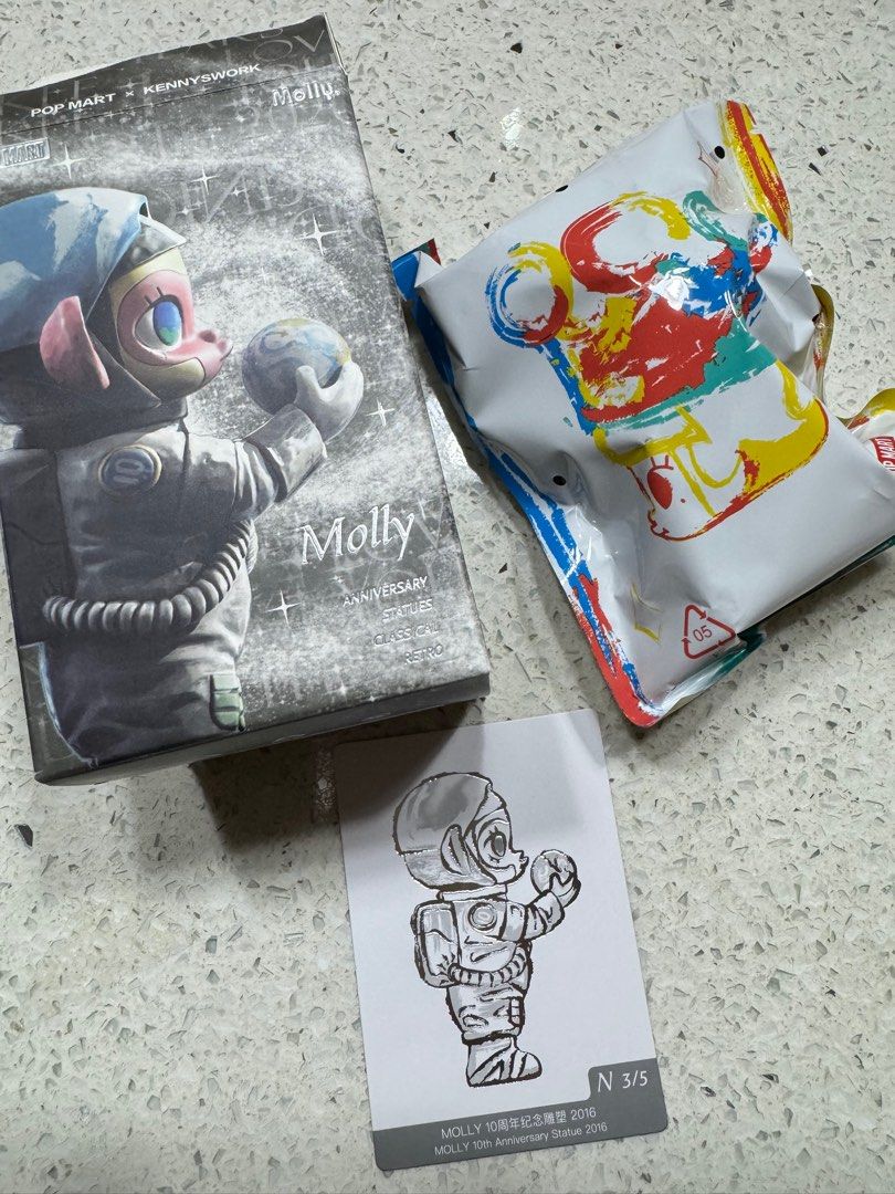 Molly Anniversary Statues Classical Retro Twinkle Twinkle Little Earth ...